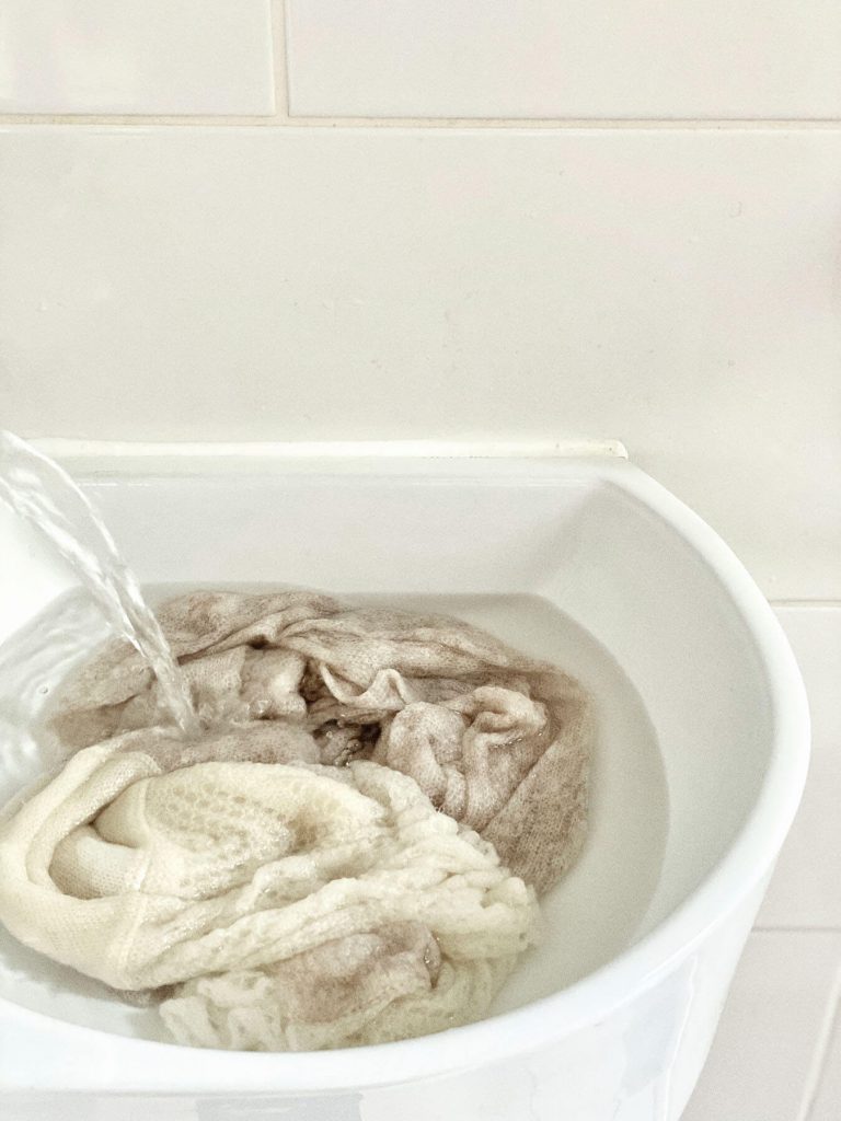 How to Wash Cashmere - The Ultimate Guide • Oats & Rice