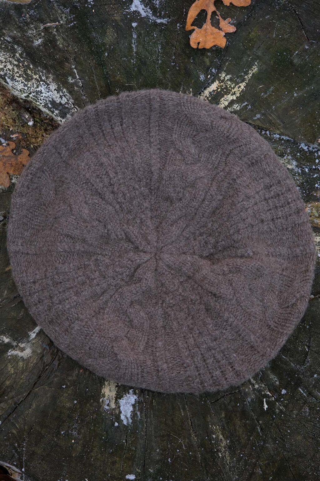 Cable Knit Beret Dark Truffle Brown • Oats & Rice